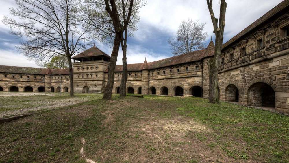 Der Adel mit seinen Burgen und Schlössern